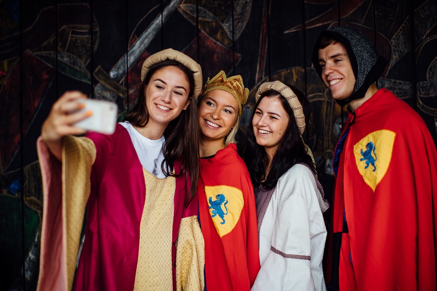 阿尼克城堡 · Alnwick Castle